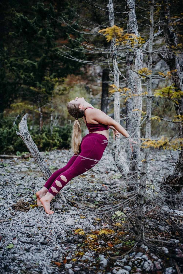 Das dynamische Duo gegen Stress: Yoga & CBD - Cannabis im Sport