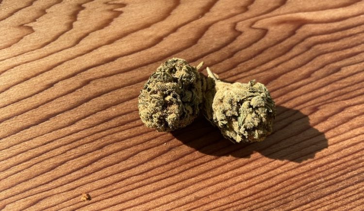 Medizinalcannabis Strain Review - Relecan Hybrid Strong / Gorilla Glue ...